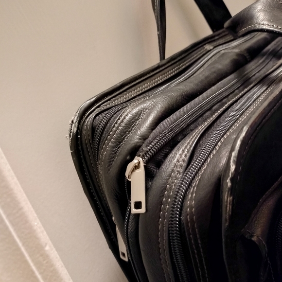 Wilsons Leather | Bags | Wilsons Black Leather Laptop Briefcase | Poshmark